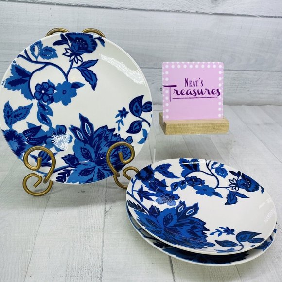 Royal Norfolk | Dining | Royal Norfolk Blue Floral On White Coupe ...
